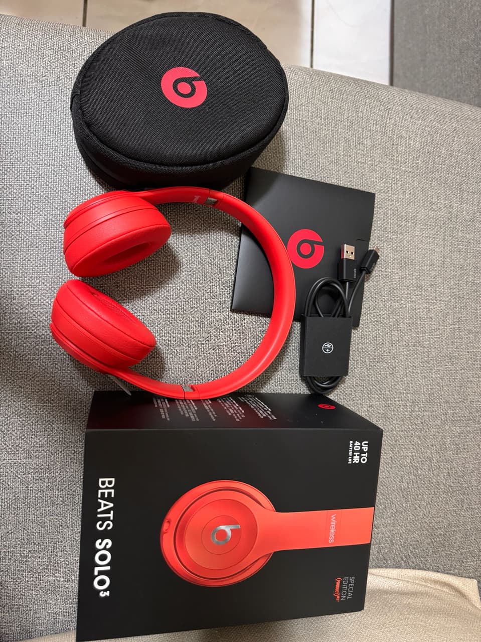 #我要賣 #我要賣 Beats solo3 #已售出 - 二手交易板 | Dcard