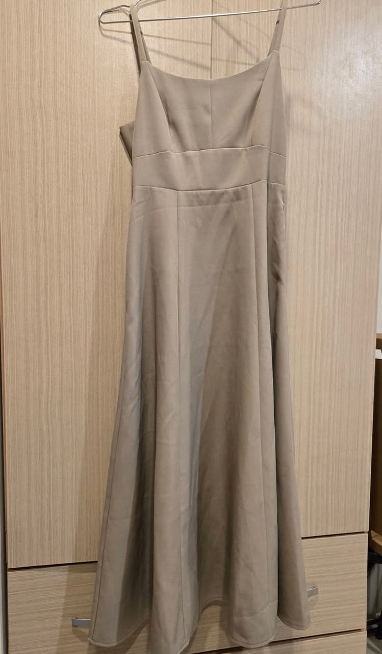 #我要賣 已售出 snidel吊帶洋裝 - 二手交易板 | Dcard