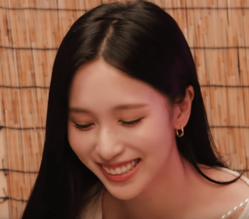 #分享 TWICE REALITY "TIME TO TWICE" TDOONG POCHA EP.02 迷人畫面慎入 - TWICE板 | Dcard