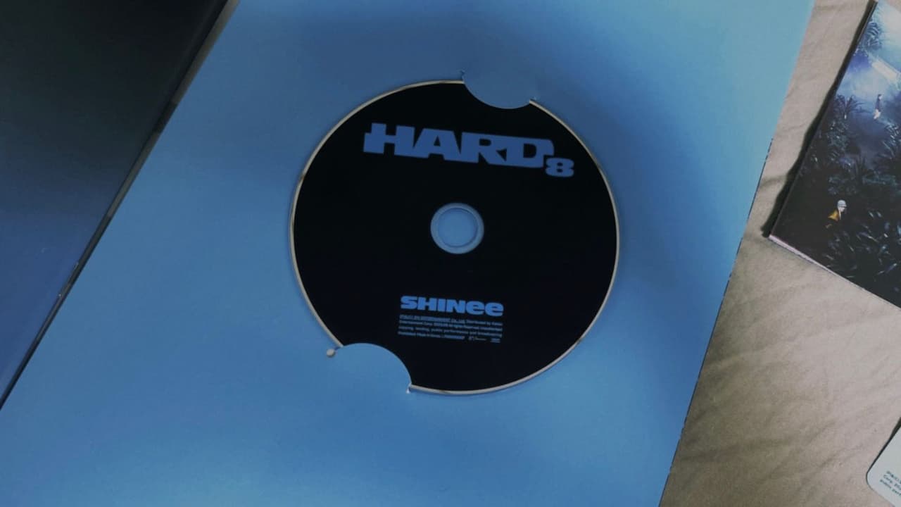 #分享 看泰民直播 開箱SHINee新專輯Hard - 追星板 | Dcard