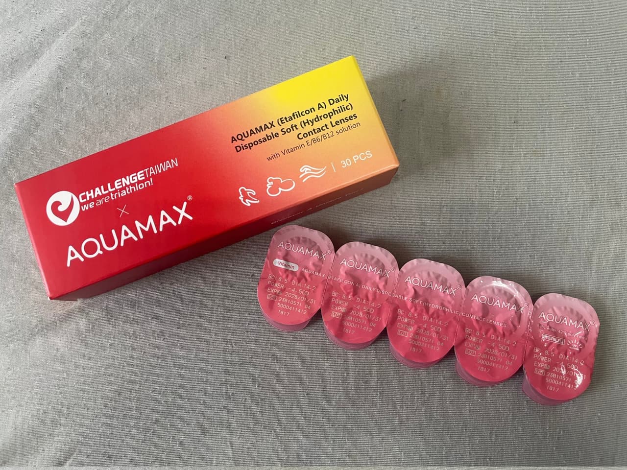 開箱運動隱眼 CT聯名AQUAMAX維他命透明日拋 - 隱形眼鏡板 | Dcard