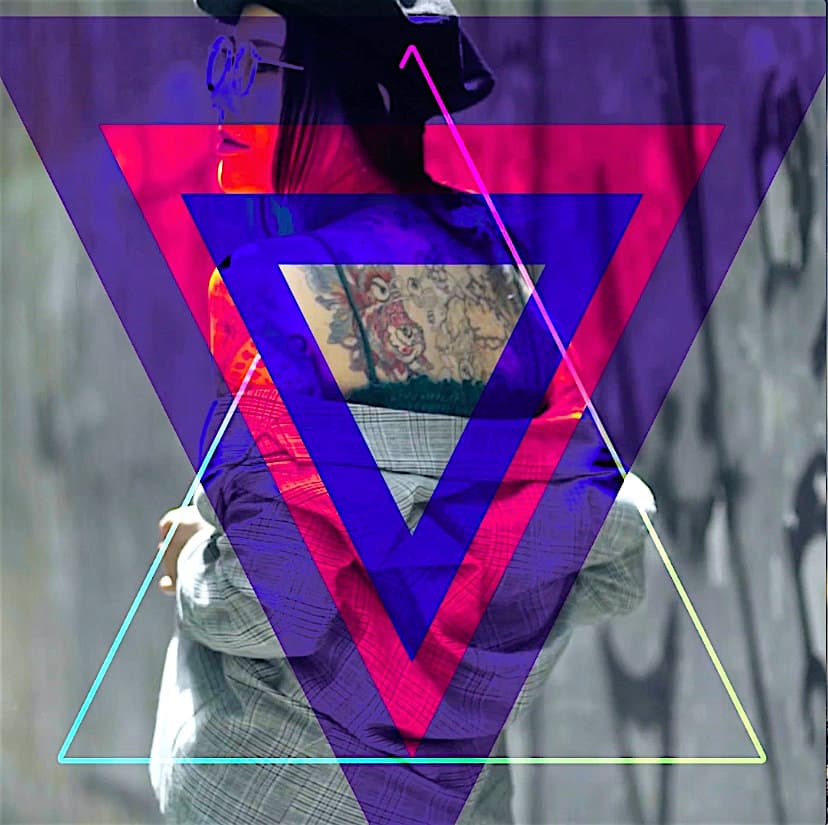 【我潮故我在】步入大學新階段，讓梁云菲、百勒絲帶你騎著SYM VEGA 125潮爆新訓hold住全場！ - B521 留言 | Dcard