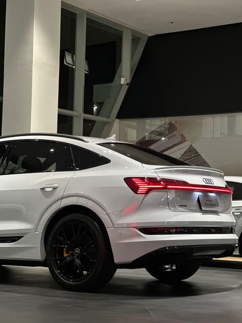e-tron Sportback Black Edition - 汽車板 | Dcard