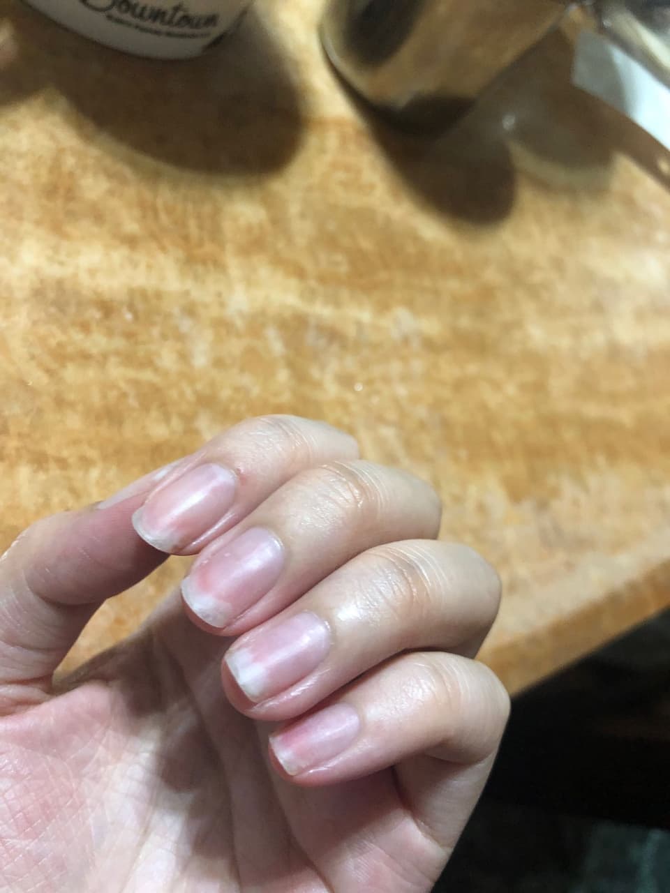自己卸甲 這樣是發霉了嗎 美甲板 Dcard