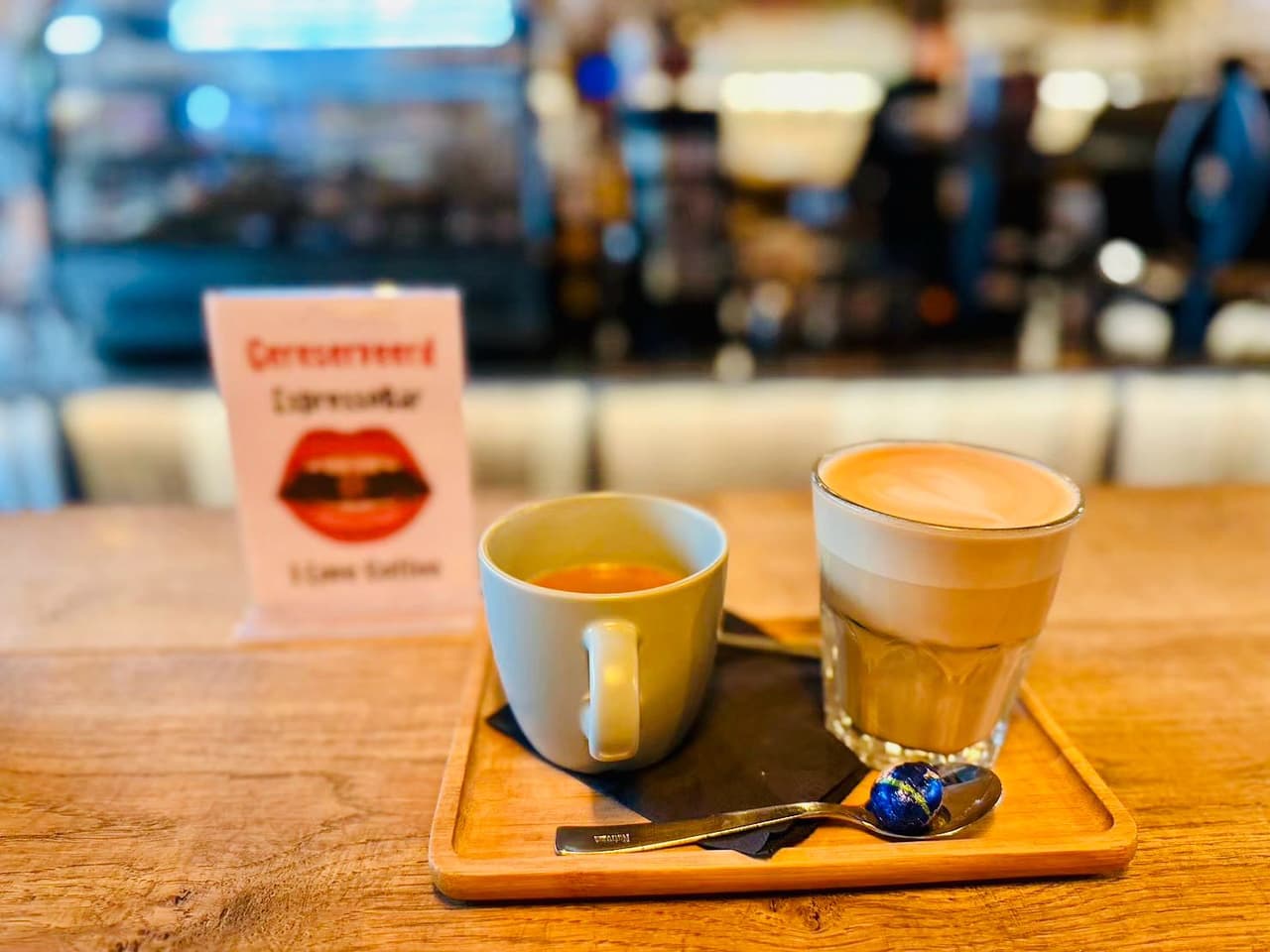 #分享 位於比利時童話小鎮布魯日的咖啡廳-Espresso Bar-I Love Coffee - 咖啡板 | Dcard