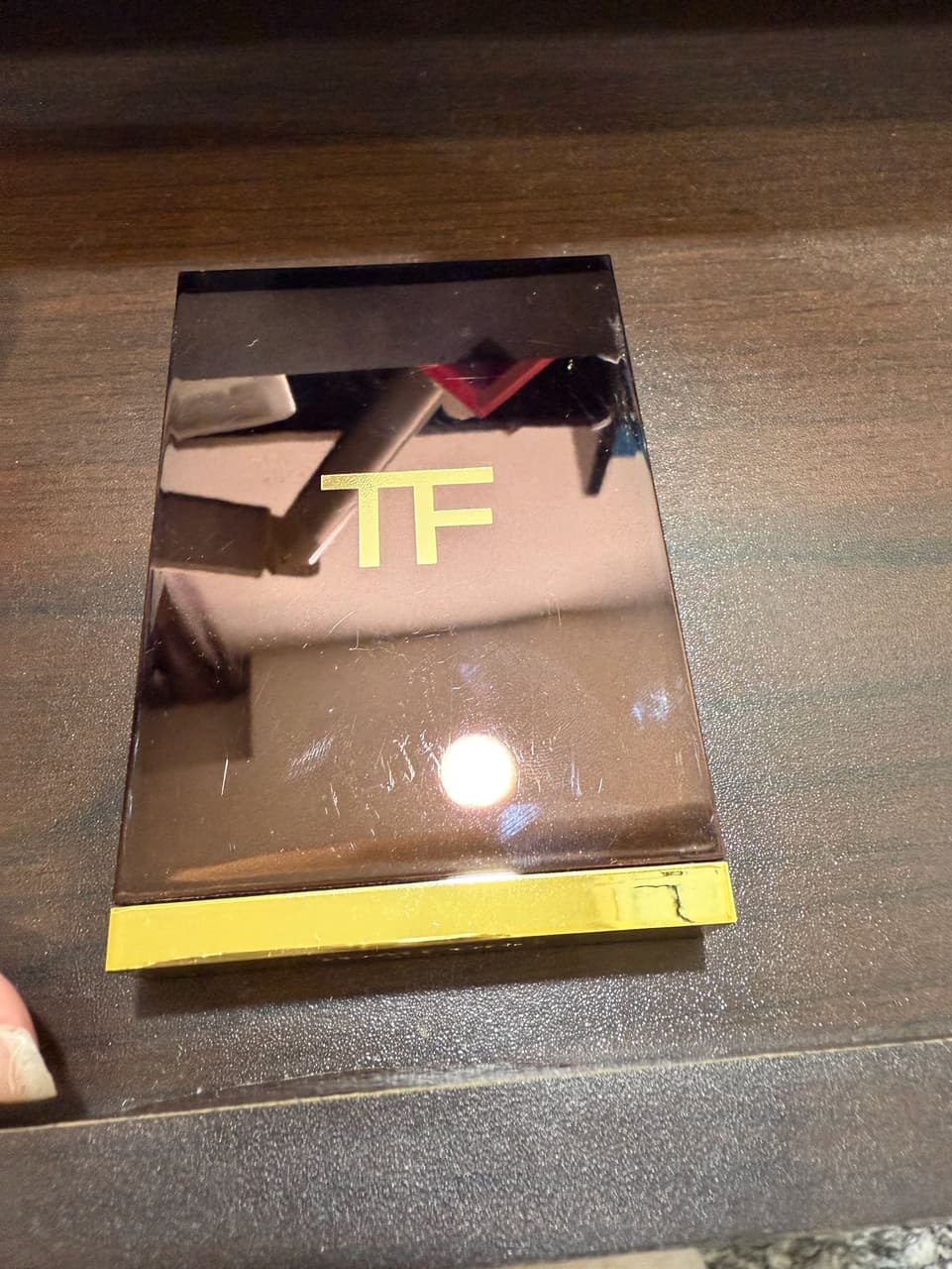 #我要賣 Tf 眼影盤40 已出 - 二手交易板 | Dcard