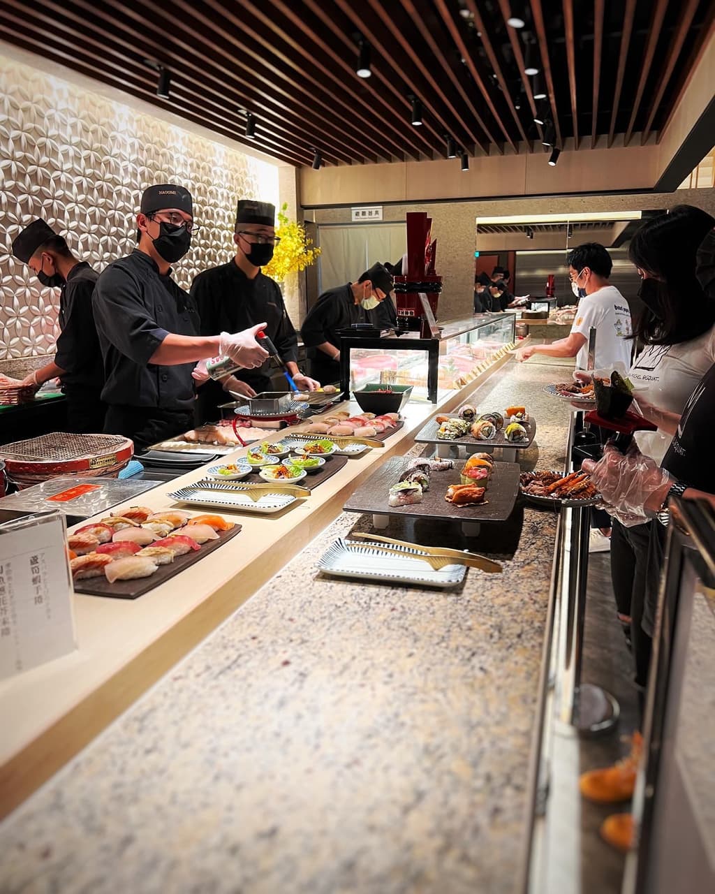 台北．生魚片Buffet．NAGOMI和食饗宴 - 美食板 | Dcard