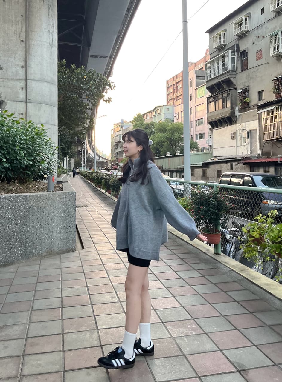 #分享 秋日OOTD🍂 - 穿搭板 | Dcard