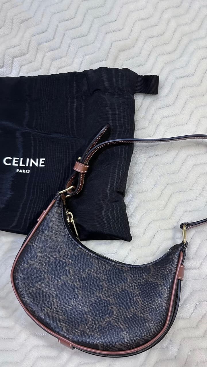 #我要賣 Celine mini ava - 二手交易板 | Dcard