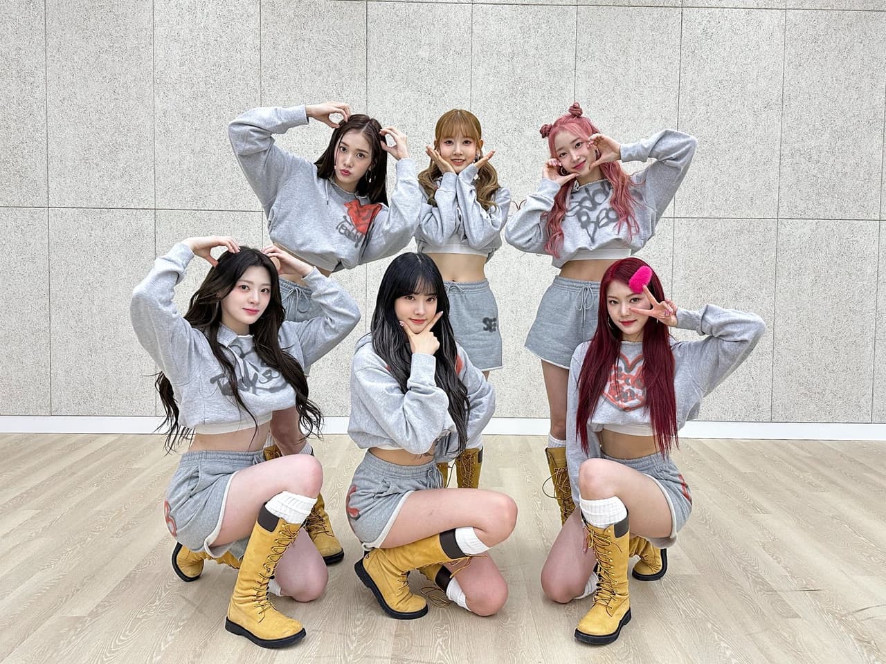 #集中討論 STAYC Single Album [Teddy Bear] 2/14回歸 - B86 留言 | Dcard