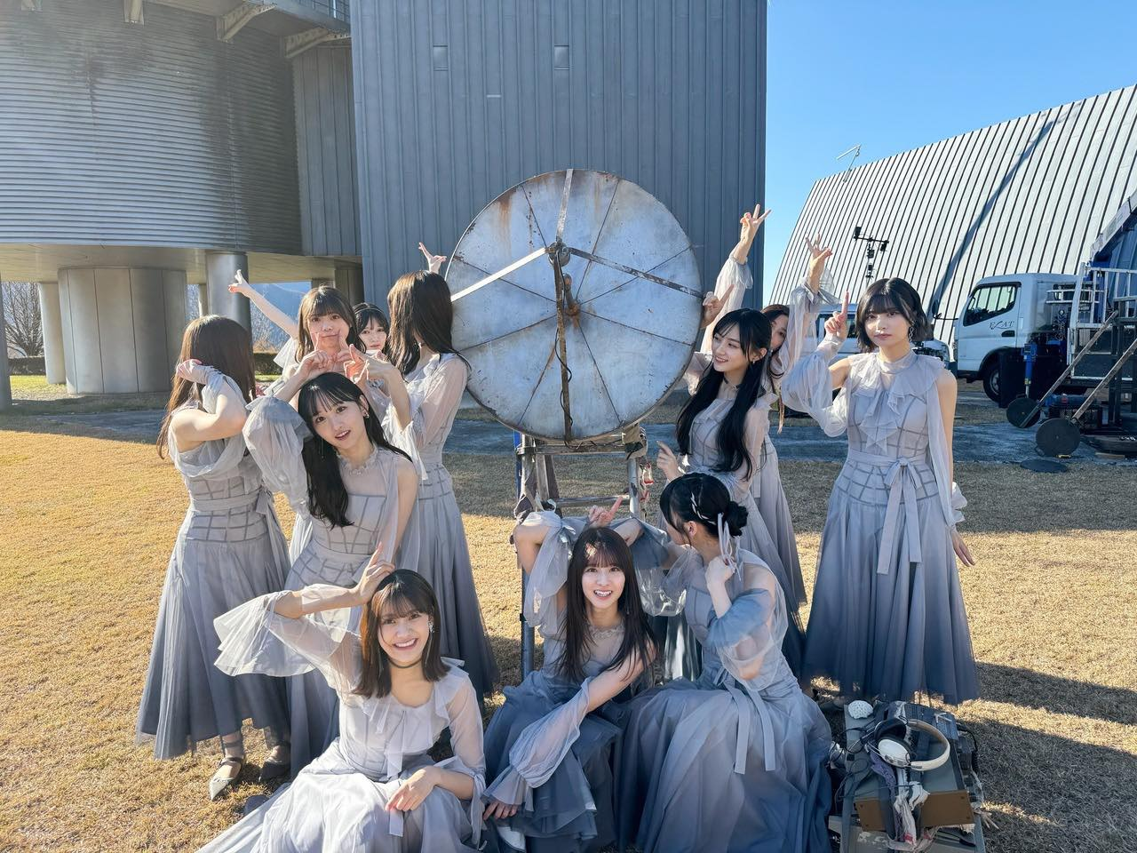 乃木坂46 37th 「相対性理論に異議を唱える」歌唱衣裝 - ej02140508的創作 - 巴哈姆特