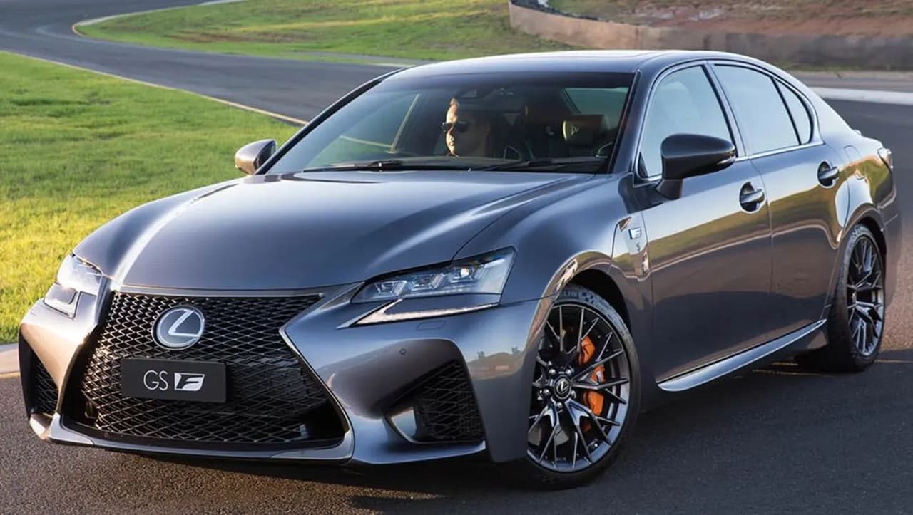 Lexus LS 告別英國市場 - 汽車板 | Dcard