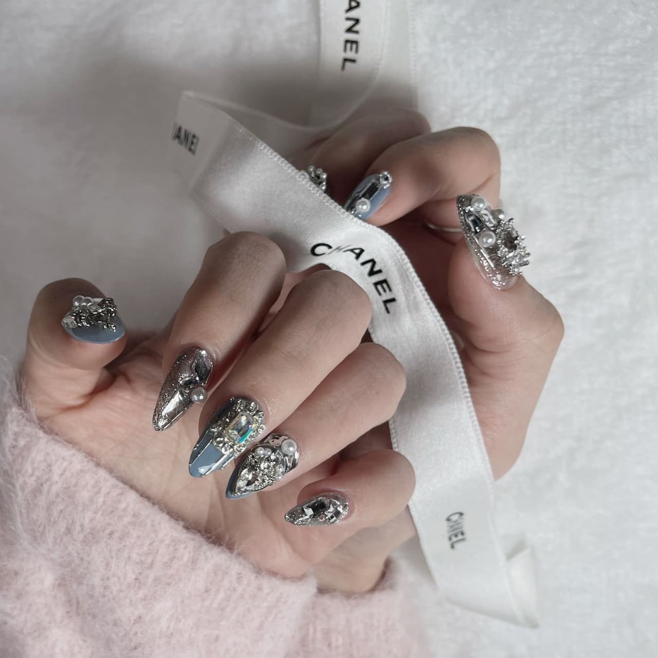 徵模特 徵3月手模💅🏻表單已經開啟 前置保養and延甲麻豆 💅🏻增加作品集 📍士林區劍潭站周邊 美甲板 Dcard