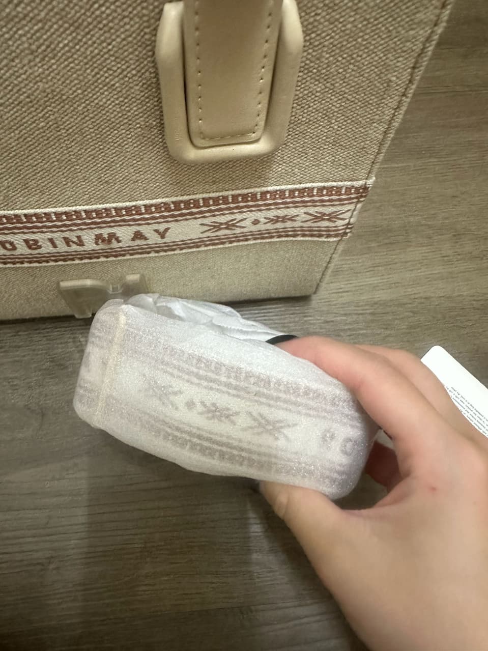 #我要賣 #ROBIN MAY-月桂女神手提包 - 二手交易板 | Dcard