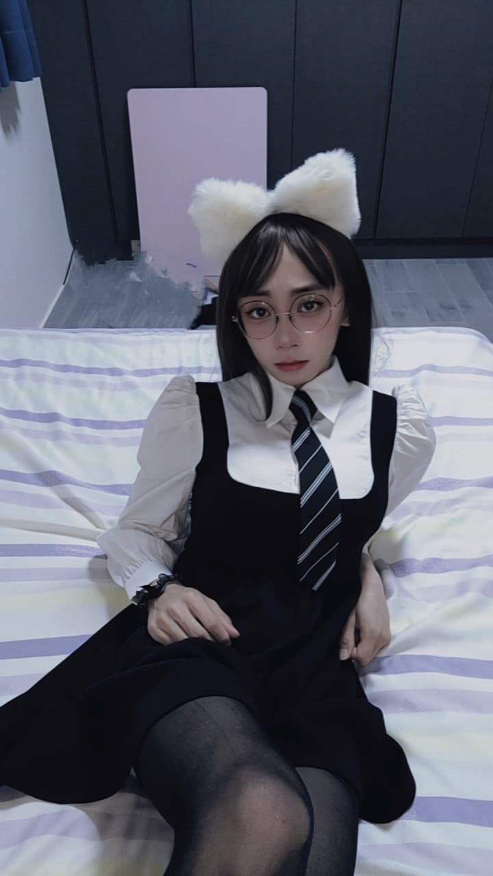 第一次買SHEIN的衣服讚讚(⁠｡⁠♡⁠‿⁠♡⁠｡⁠) 眼鏡篇 - 妤妤 (@dd10_29) | Dcard