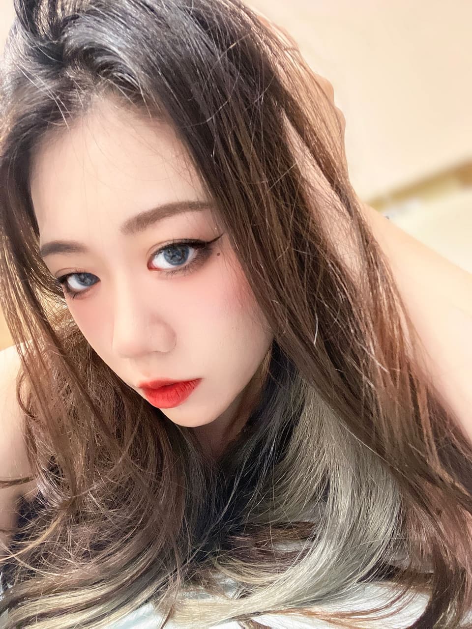 #分享 最喜歡戴特殊色隱眼🌷（VLENS) - 隱形眼鏡板 | Dcard