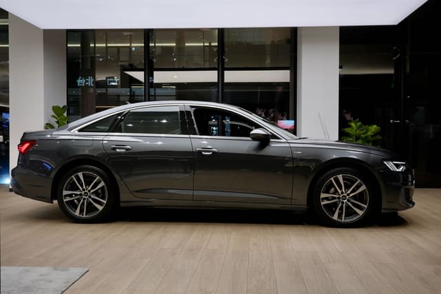 A6 Sedan 40 TFSI S line｜珍珠鋼鐵灰 Daytona Grey 6Y｜實車分享 - 汽車板 | Dcard