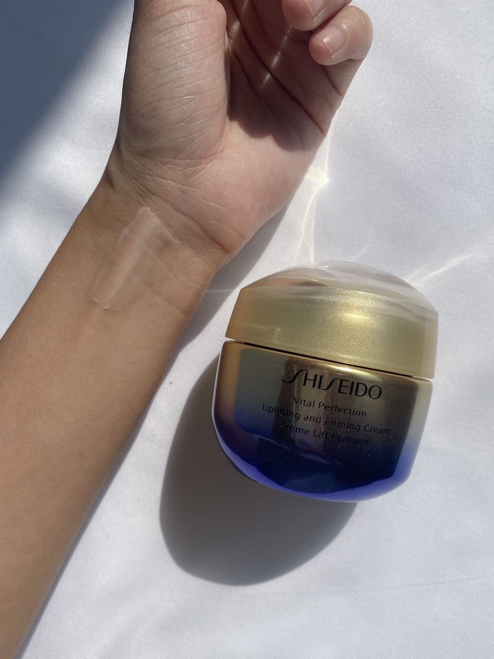 垮臉OUT！4步驟拉提臉頰 緊緻輪廓線 - 嚕比 Ruby (@ruby__ii) | Dcard