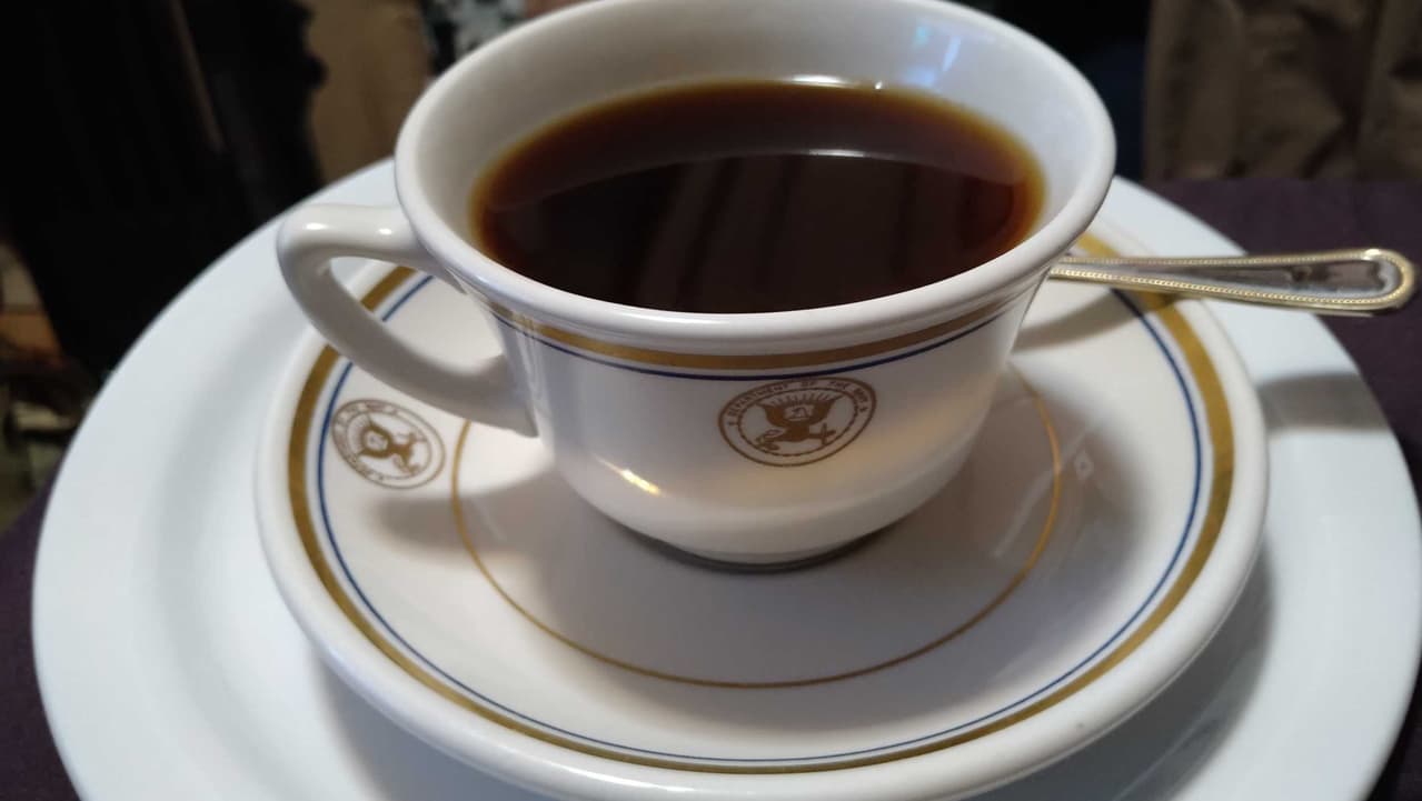 請男生不要再使用☕這種歧視女生的表情符號了 - B642 留言 | Dcard