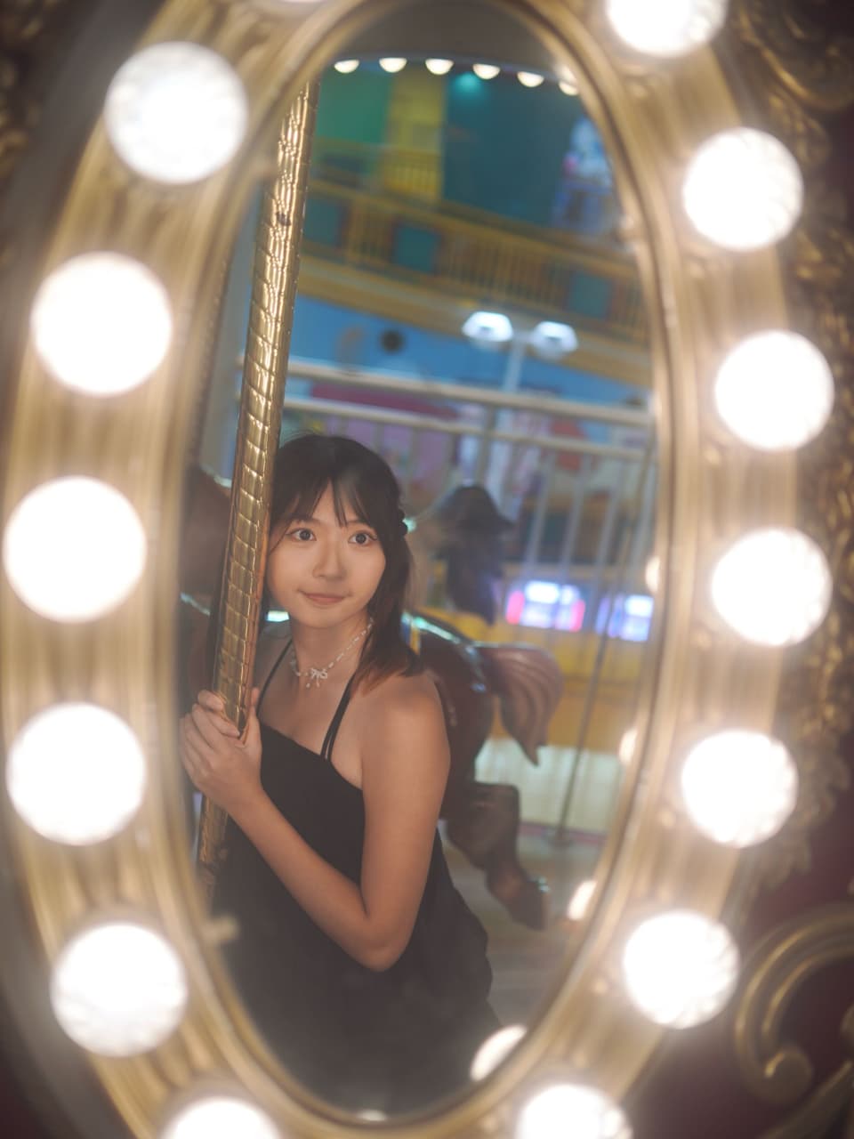 旋轉木馬外拍照片分享🎠black mist的效果好好😍 - 懶懶美少女 (@lazyy_girl) | Dcard