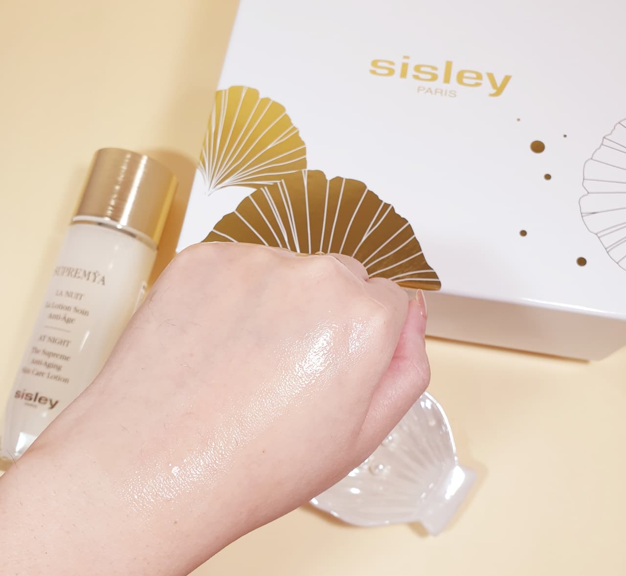 🌟夜間修護肌膚！Sisley前導水精華+拋光面膜#開箱大使 - 珍珠奶茶控🌷🌷🌷 (@hanhan____) | Dcard