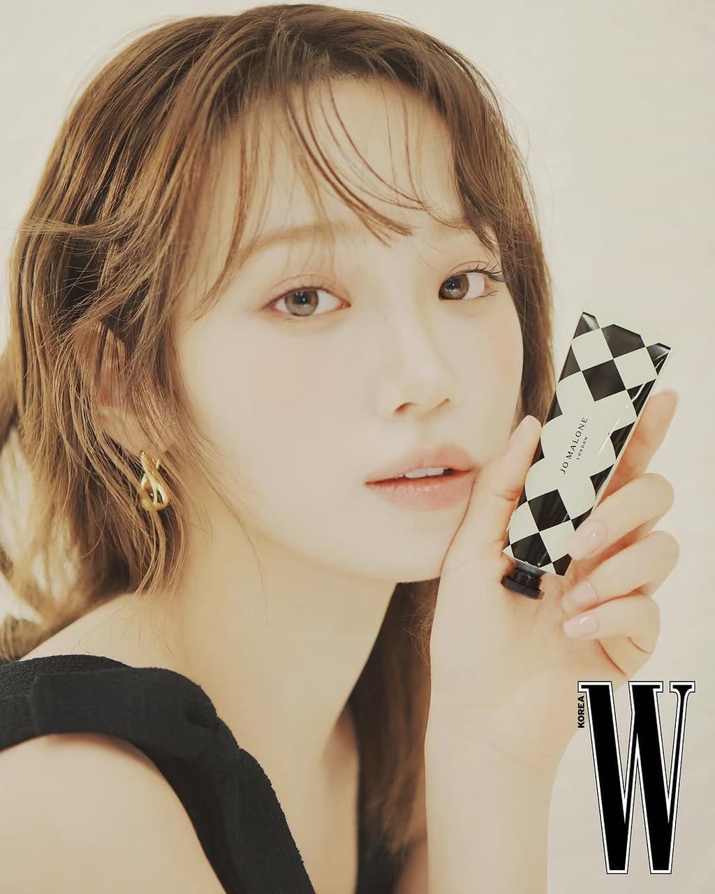 #分享 W Koreaㅣ金采源 X Jo Malone - LE SSERAFIM板 | Dcard