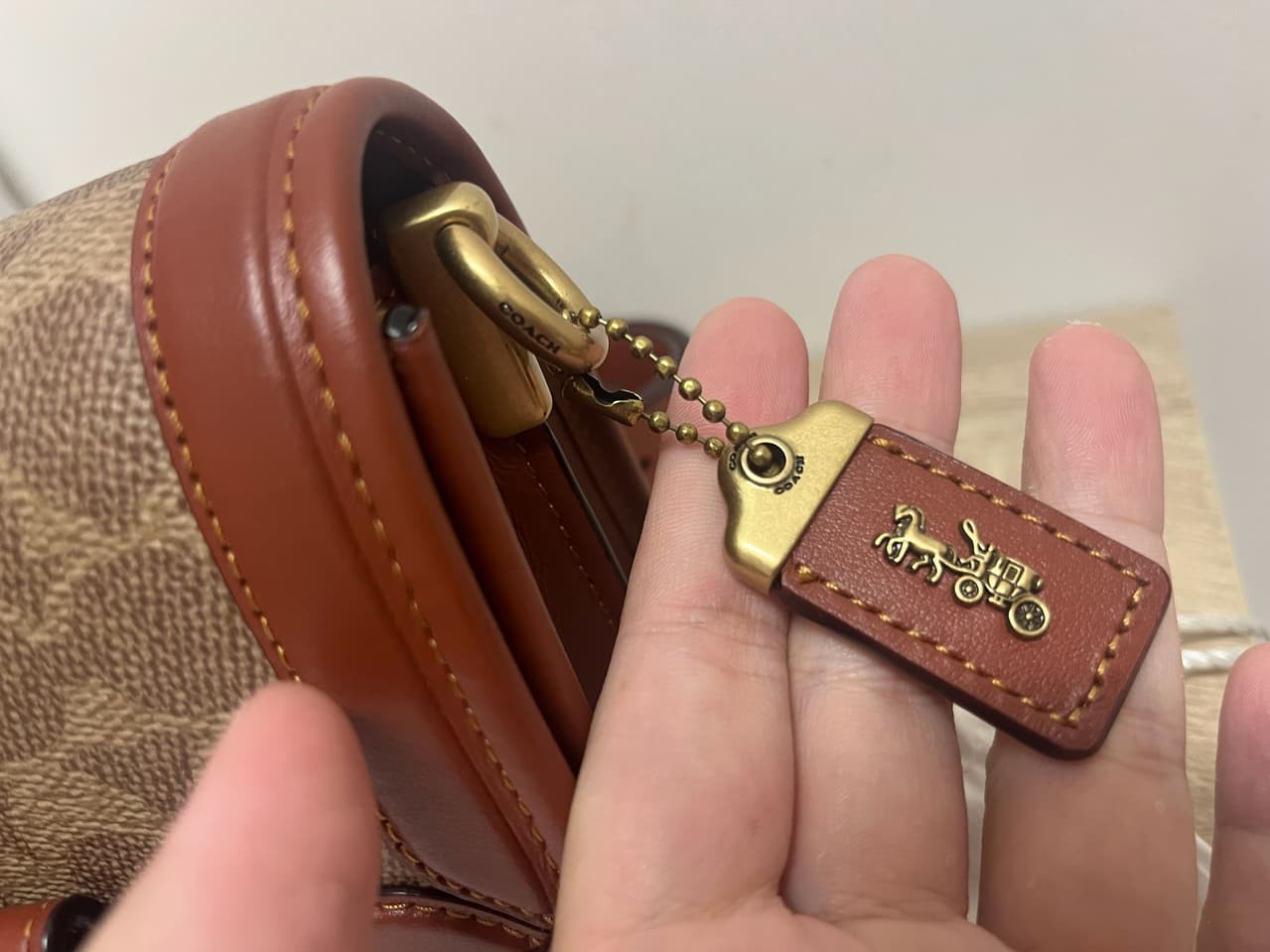 #我要賣 #我要賣 全新&近全新包包（Coach、Mk、kate spade） - 二手交易板 | Dcard