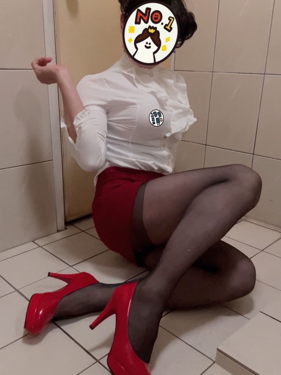 再來扮個OL - 偽娘板 | Dcard