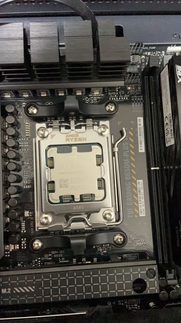 Amd平台散熱器卡榫螺絲（暴力施工拆除完畢） - 3C板 | Dcard