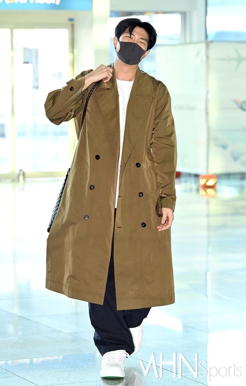 #分享 參加Bottega Veneta時裝秀而前往米蘭的防彈少年團RM - BTS板 | Dcard