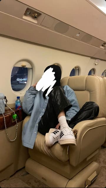 現在網美都這樣?（更正為藝人） - B199 留言 | Dcard