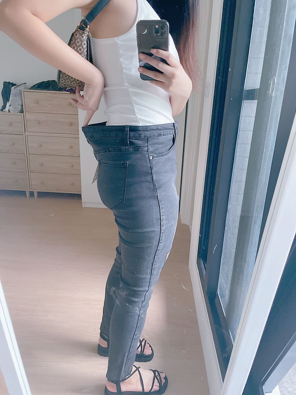 #分享 首爾妹 Seoul Mate 平均 $139 一條的「-5kg牛仔褲」到底好不好穿 - 穿搭板 | Dcard
