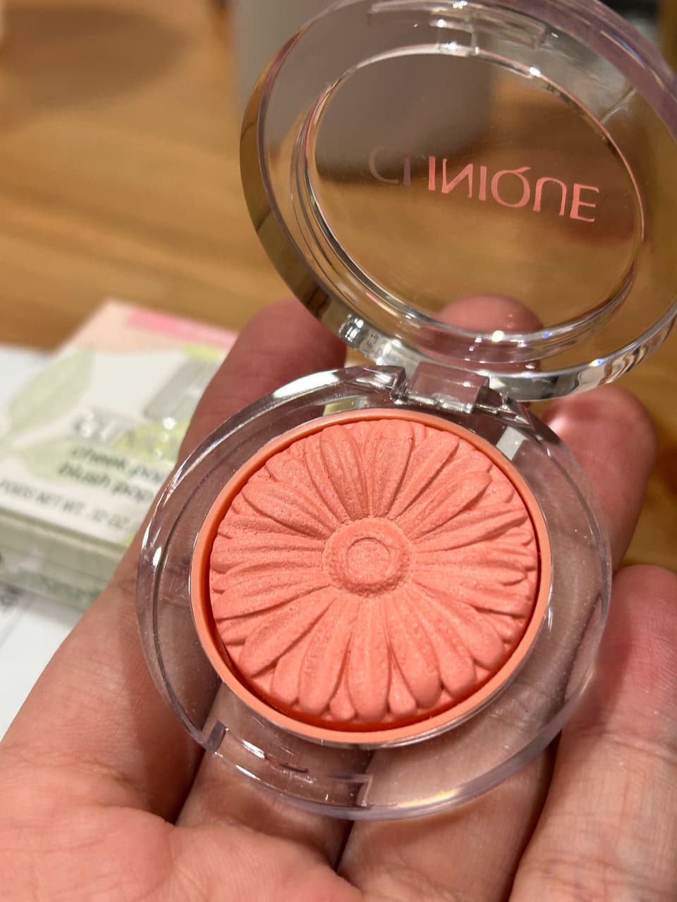 #我要賣 #我要賣 倩碧腮紅#08 甜瓜橘melon pop 送紫晶卸妝膏15ml - 二手交易板 | Dcard