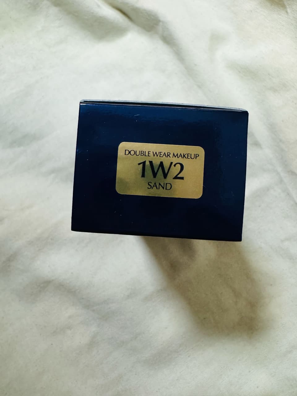 #我要賣 雅詩蘭黛 粉持久 1w2 Sand $900 - 二手交易板 | Dcard