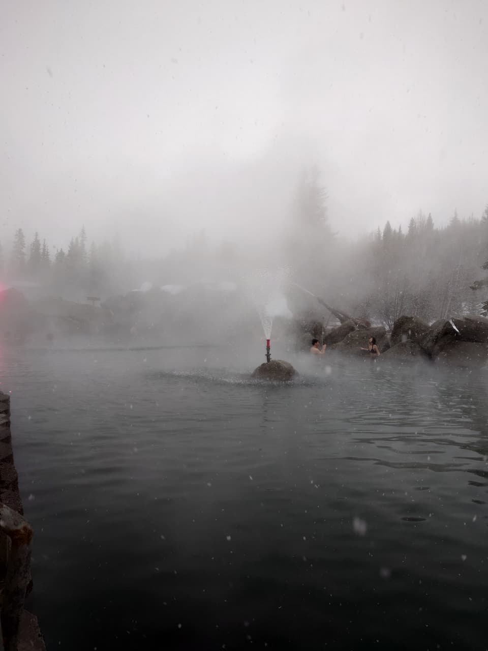 #國外遊記 FAIRBANK的極光和CHENA HOT SPRING 這裡真不愧是有名的極光小鎮，來兩次都有看到極光！！！！ #一個人去阿拉斯加看極光 - 旅遊板 | Dcard