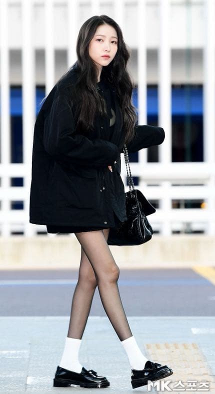 #更新 250102 GFRIEND 仁川機場出境前往日本 - B9-1 留言 | Dcard