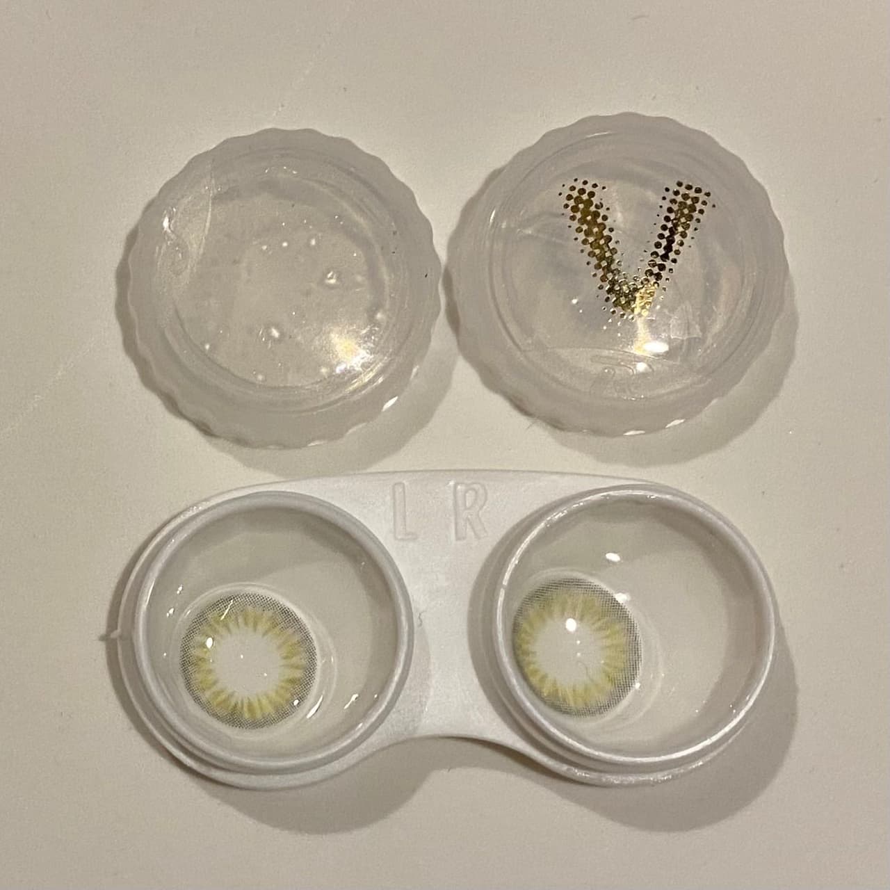 #發問 #Vlens水膠？矽水膠？ - 隱形眼鏡板 | Dcard