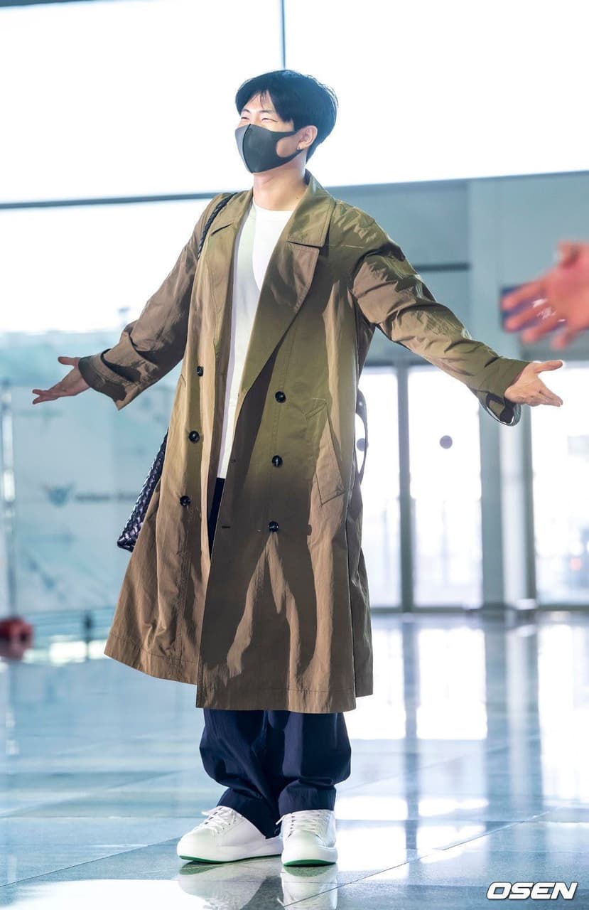 #分享 參加Bottega Veneta時裝秀而前往米蘭的防彈少年團RM - BTS板 | Dcard