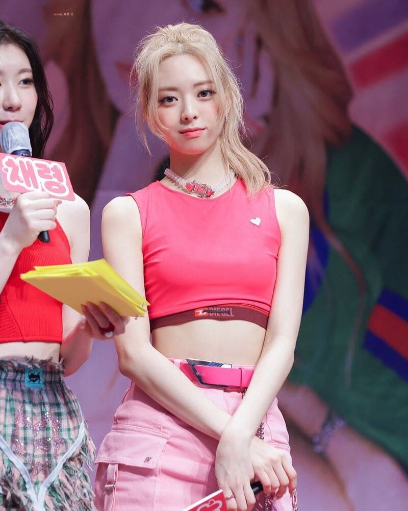 #分享 狐狸遊戲采璃竟神似XX😍 - Webtoon板 | Dcard