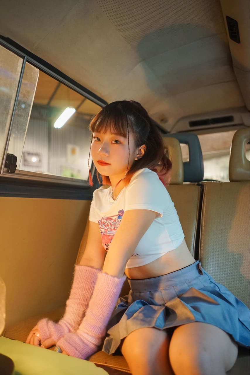 #作品 #人像 #車內Y2K女子 - 攝影板 | Dcard