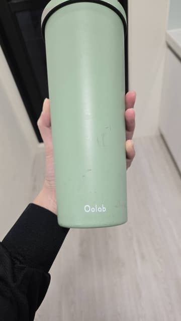 Oolab保溫杯開箱！超夯莫蘭迪色系保溫杯，2萬+好評的Oolab吸管杯值得買嗎？ - 就是不想起床鴨😶‍🌫️ (@doris616) | Dcard