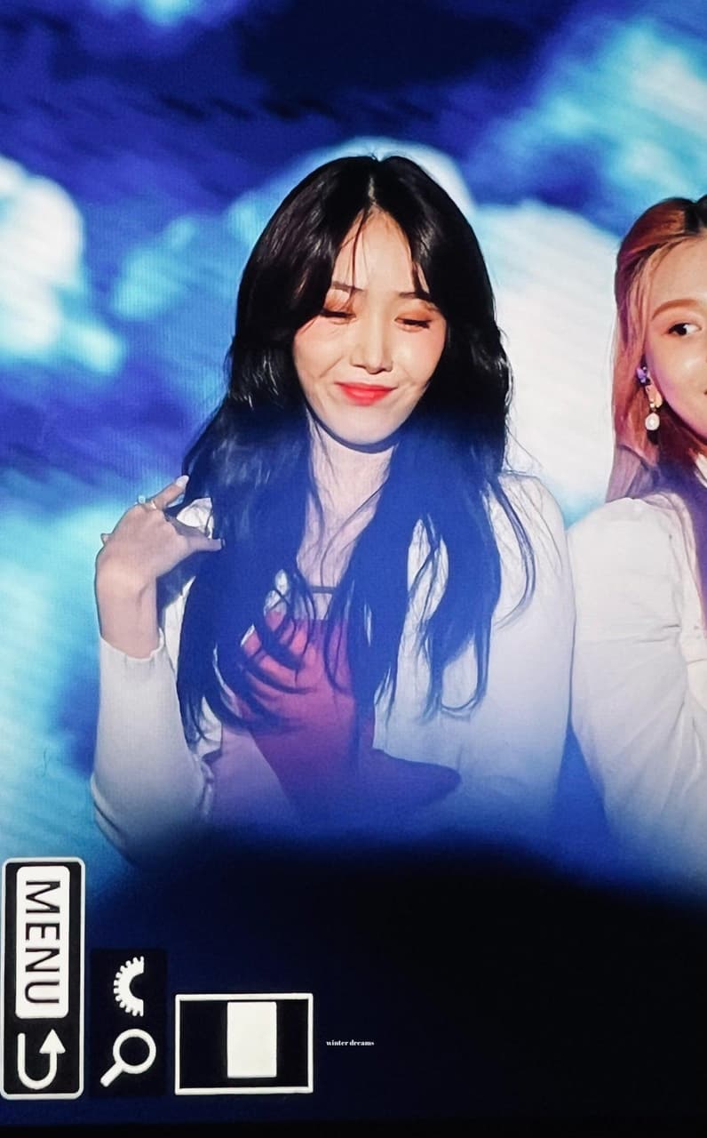 #行程 #公演 [LIVE] 220924 VIVIZ - 2022 仁川機場SKY Festival K-POP演唱會 - GFRIEND板 | Dcard