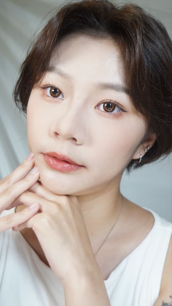 跟著許光漢來場浪漫約會！挑選你的心動隱眼吧 - Van (@van.vanmake) | Dcard