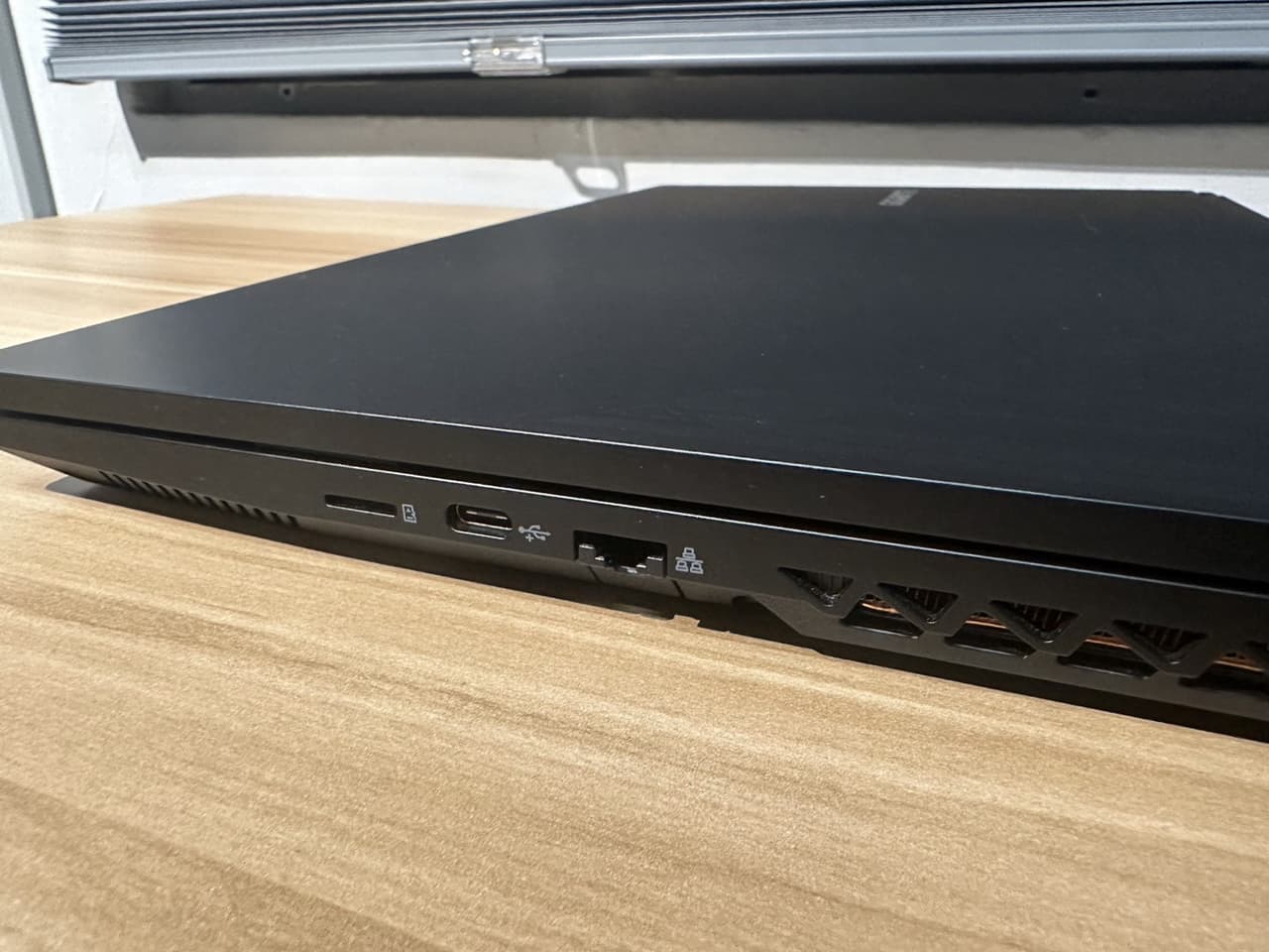 #分享 GIGABYTE G5 MF 開箱 實用好選擇 - 3C板 | Dcard