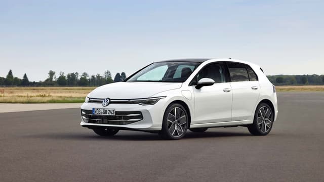 VW Golf 小改款登場 - 汽車板 | Dcard