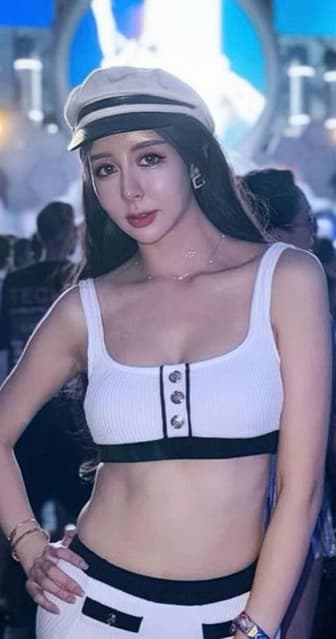 #討論 🐯空姐Rita的臉⋯ - 醫美板 | Dcard