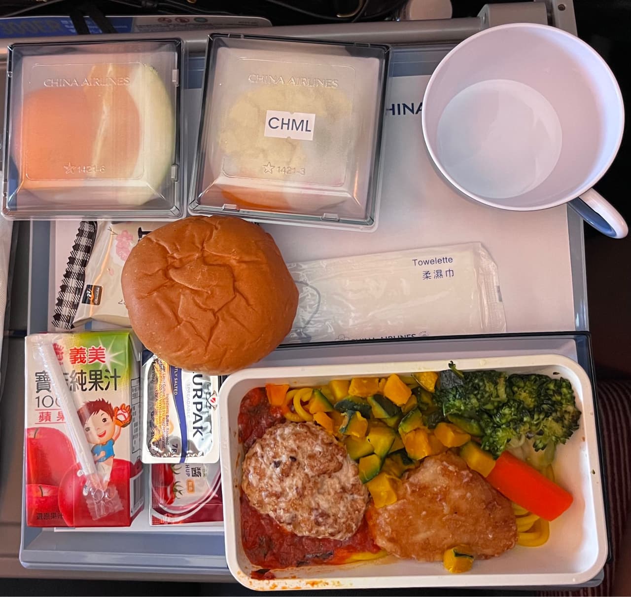 #華航 飛機餐吃什麼？ 分饗 - B24 留言 | Dcard