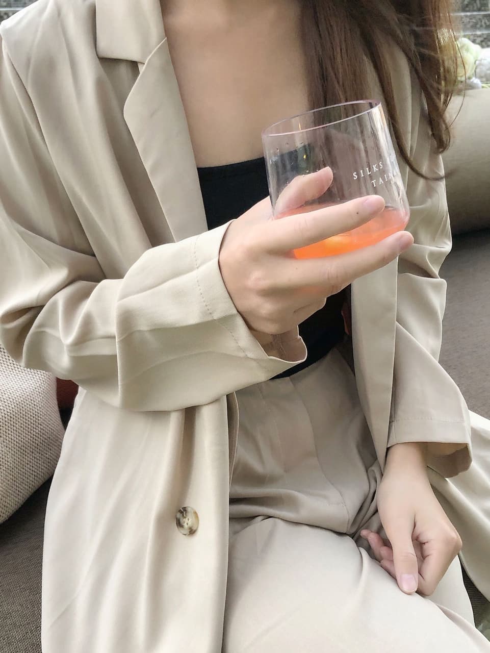 #我要賣 Roomee絕美杏色西裝外套+西裝褲 原價1200 售$599 - 二手交易板 | Dcard