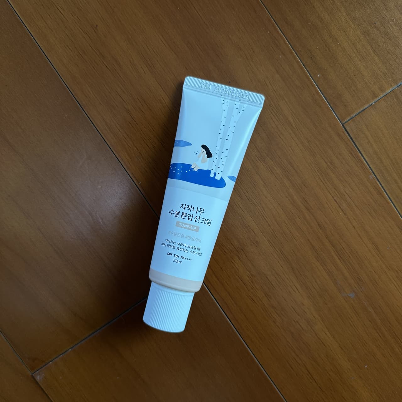 #我要賣 韓國🇰🇷 Olive young帶回 Torriden玻尿酸面膜Round Lab獨島潤色防曬霜 便宜售出 - 二手交易板 | Dcard