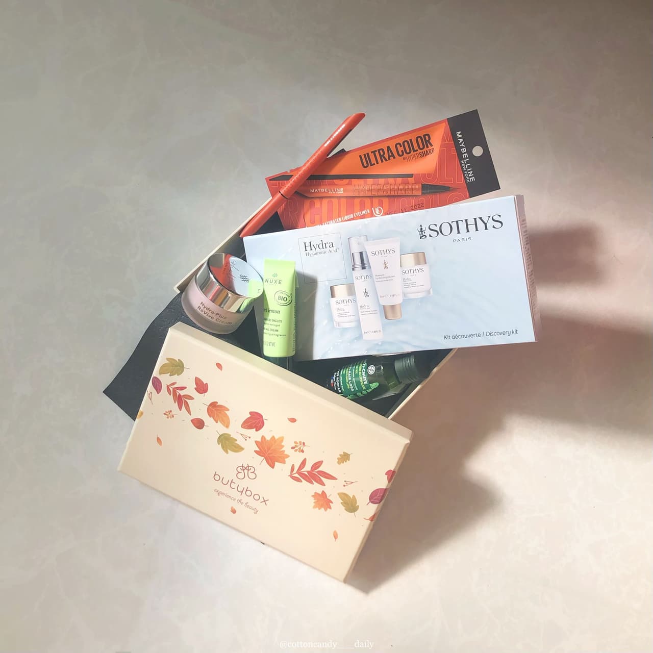 ☁️🍬’s 2023 Nov. ButyBox｜秋意濃濃禮盒🍁 - ☁️芸朵糖🍬 (@snowyuner) | Dcard